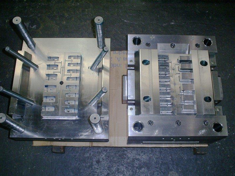 Molde Injeção Plástica - S Moldes - Confecção de Moldes em Geral